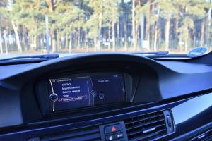 Black BMW 320 2011 in Marupe, with an engine capacity of 2.00 L and mileage of 320 thousand km for 7950 €, photo 16 on AUTOMOTO.COM.LV