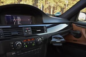Black BMW 320 2011 in Marupe, with an engine capacity of 2.00 L and mileage of 320 thousand km for 7950 €, photo 17 on AUTOMOTO.COM.LV