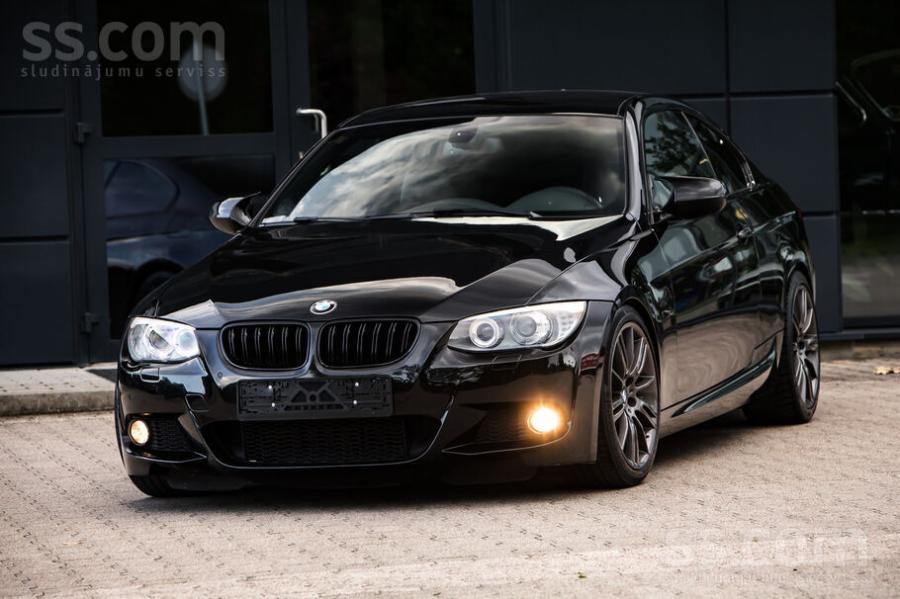 Black BMW 320 2012 in Jelgava, with an engine capacity of 2.00 L and mileage of 292 thousand km for 9500 €, photo 2 on AUTOMOTO.COM.LV