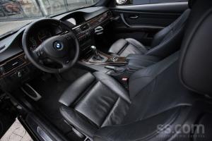 Black BMW 320 2012 in Jelgava, with an engine capacity of 2.00 L and mileage of 292 thousand km for 9500 €, photo 6 on AUTOMOTO.COM.LV