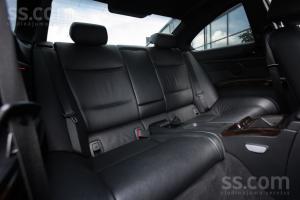 Black BMW 320 2012 in Jelgava, with an engine capacity of 2.00 L and mileage of 292 thousand km for 9500 €, photo 10 on AUTOMOTO.COM.LV