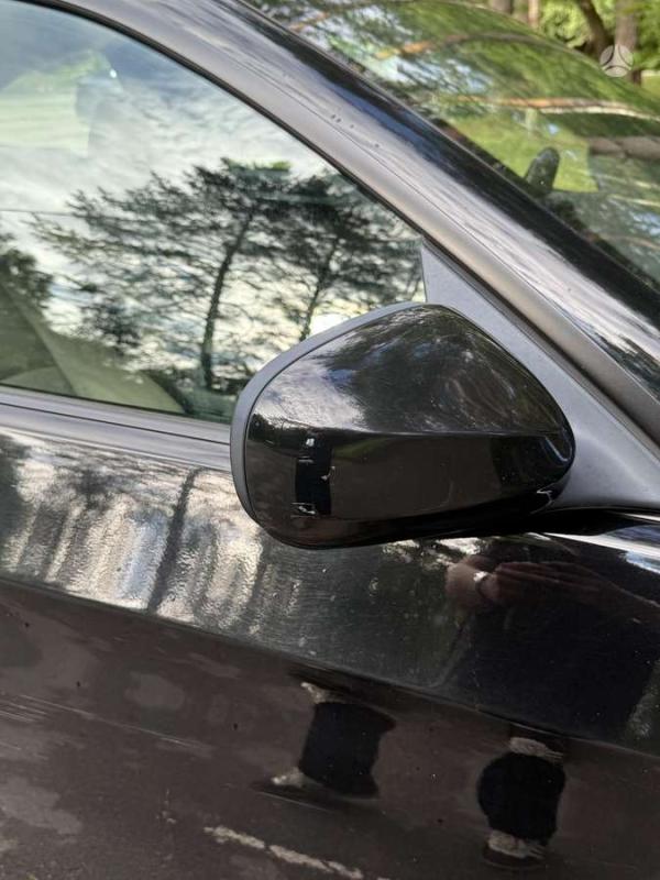 Black BMW 320 2012 in Vilnius, with an engine capacity of 2.00 L and mileage of 296 thousand km for 7000 €, photo 9 on AUTOMOTO.COM.LV