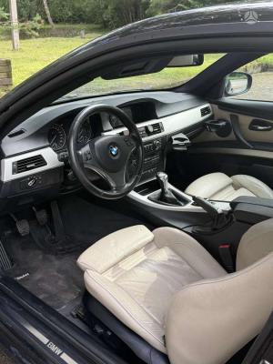 Black BMW 320 2012 in Vilnius, with an engine capacity of 2.00 L and mileage of 296 thousand km for 7000 €, photo 12 on AUTOMOTO.COM.LV