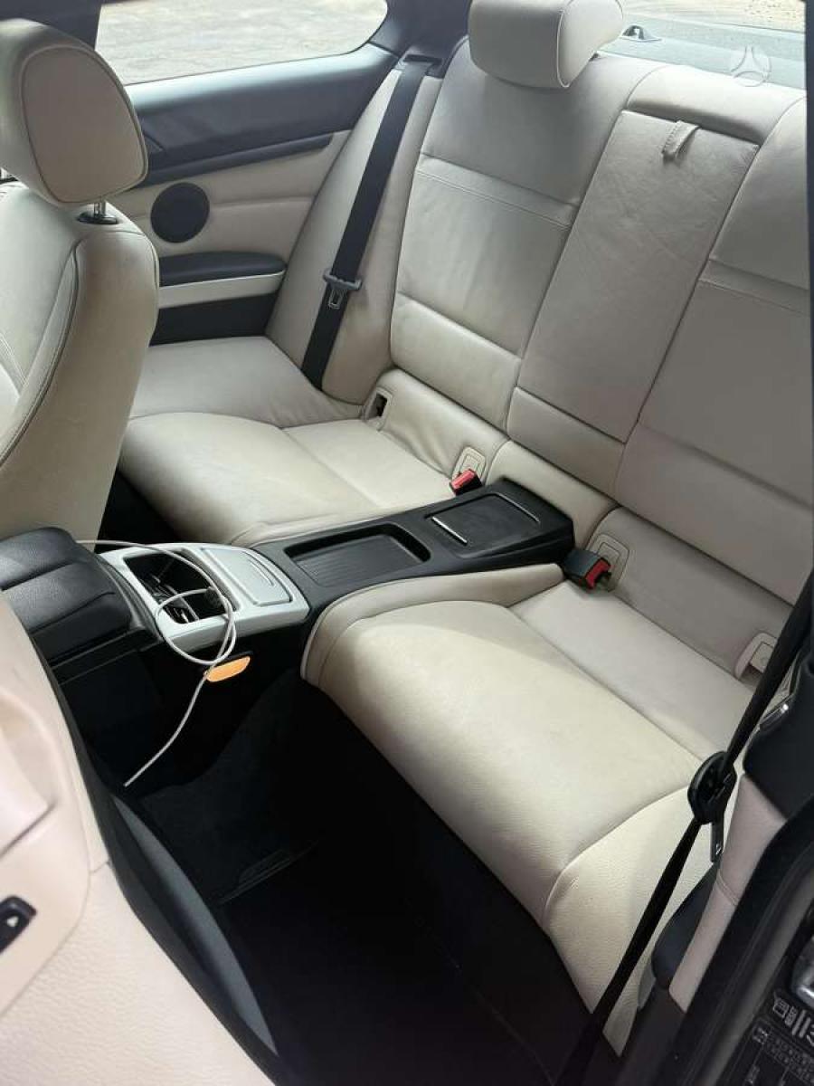 Black BMW 320 2012 in Vilnius, with an engine capacity of 2.00 L and mileage of 296 thousand km for 7000 €, photo 13 on AUTOMOTO.COM.LV