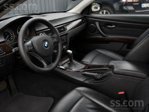 Black BMW 320 2012 in Riga, with an engine capacity of 2.00 L and mileage of 369 thousand km for 7350 €, photo 11 on AUTOMOTO.COM.LV