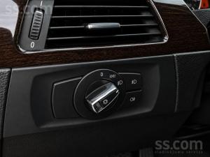 Black BMW 320 2012 in Riga, with an engine capacity of 2.00 L and mileage of 369 thousand km for 7350 €, photo 14 on AUTOMOTO.COM.LV