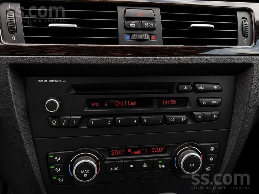 Black BMW 320 2012 in Riga, with an engine capacity of 2.00 L and mileage of 369 thousand km for 7350 €, photo 15 on AUTOMOTO.COM.LV