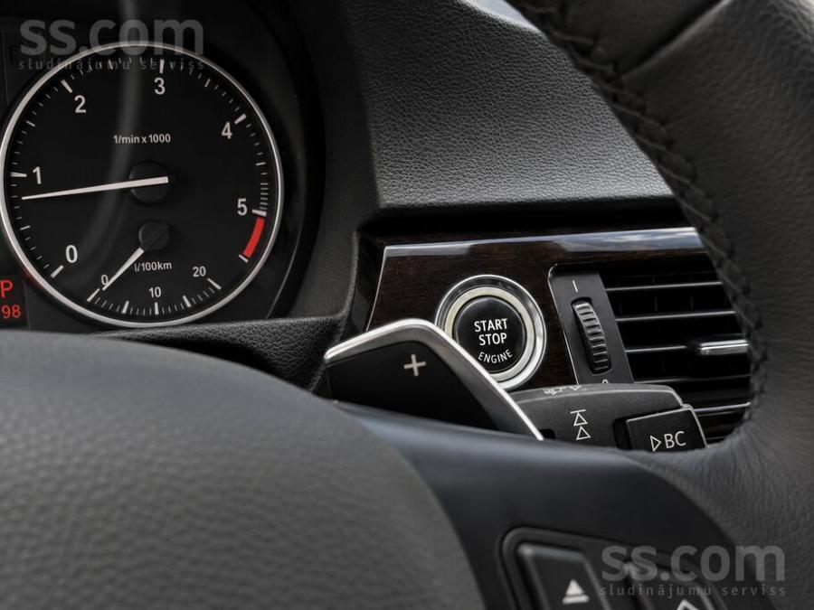 Black BMW 320 2012 in Riga, with an engine capacity of 2.00 L and mileage of 369 thousand km for 7350 €, photo 17 on AUTOMOTO.COM.LV