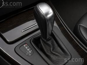 Black BMW 320 2012 in Riga, with an engine capacity of 2.00 L and mileage of 369 thousand km for 7350 €, photo 20 on AUTOMOTO.COM.LV