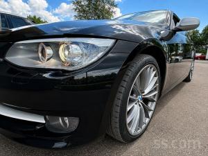 Black BMW 320 2012 in Riga, with an engine capacity of 2.00 L and mileage of 369 thousand km for 7350 €, photo 25 on AUTOMOTO.COM.LV