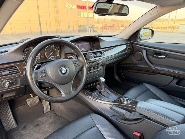 Melns BMW 320 2013 Kauņa, ar dzinēja tilpumu 2.00 L un nobraukumu 357 tūkst. km par 7000 €, foto 9 vietnē AUTOMOTO.COM.LV
