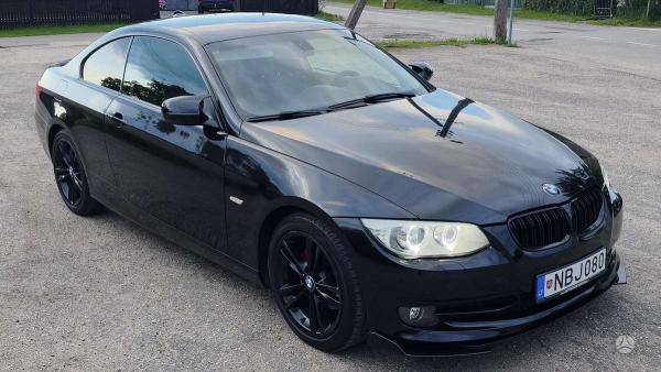 Black BMW 320 2013 in Rokiskis, with an engine capacity of 2.00 L and mileage of 283 thousand km for 6950 €, photo 2 on AUTOMOTO.COM.LV