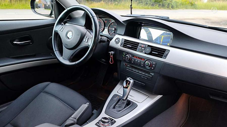 Black BMW 320 2013 in Rokiskis, with an engine capacity of 2.00 L and mileage of 283 thousand km for 6950 €, photo 16 on AUTOMOTO.COM.LV