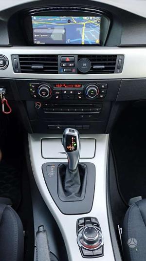 Black BMW 320 2013 in Rokiskis, with an engine capacity of 2.00 L and mileage of 283 thousand km for 6950 €, photo 18 on AUTOMOTO.COM.LV