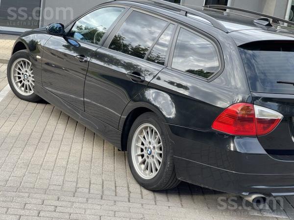 Black BMW 320 2008 in Jurmala, with an engine capacity of 2.00 L and mileage of 0 thousand km for 3650 €, photo 4 on AUTOMOTO.COM.LV