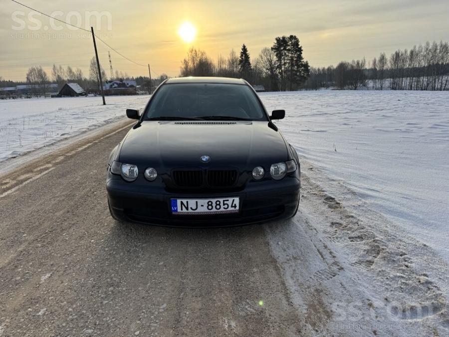 Black BMW 320 2001 in Valmiera, with an engine capacity of 2.00 L and mileage of 407 thousand km for 2250 €, photo 3 on AUTOMOTO.COM.LV