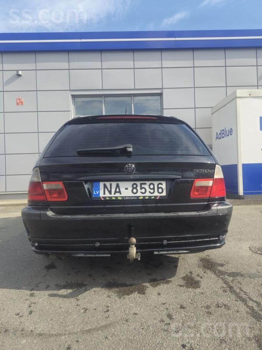 Melns BMW 320 2002 Rīga, ar dzinēja tilpumu 3.00 L un nobraukumu 347 tūkst. km par 2100 €, foto 4 vietnē AUTOMOTO.COM.LV