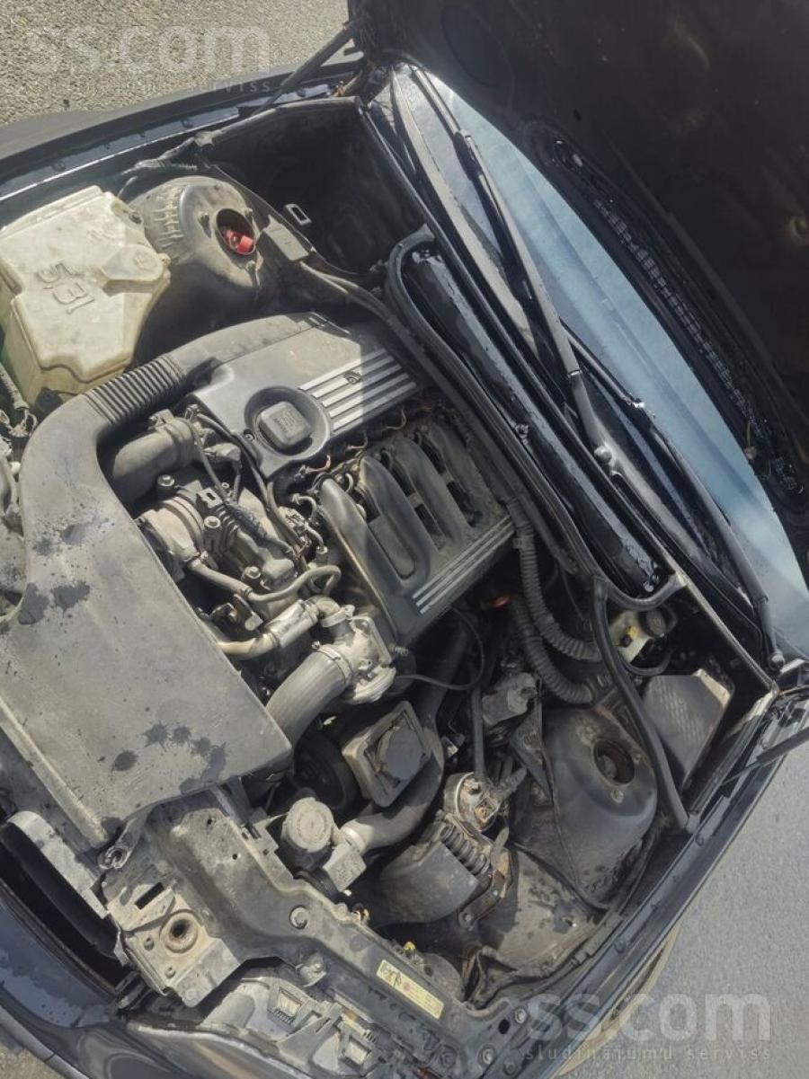 Melns BMW 320 2002 Rīga, ar dzinēja tilpumu 3.00 L un nobraukumu 347 tūkst. km par 2100 €, foto 7 vietnē AUTOMOTO.COM.LV