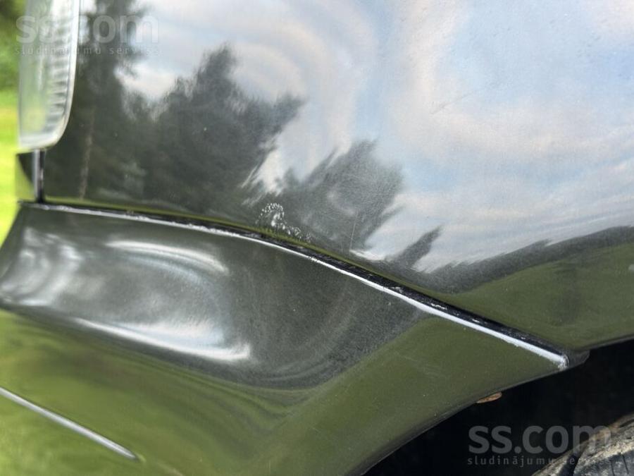 Melns BMW 320 2002 Alūksne, ar dzinēja tilpumu 2.00 L un nobraukumu 293 tūkst. km par 2300 €, foto 20 vietnē AUTOMOTO.COM.LV