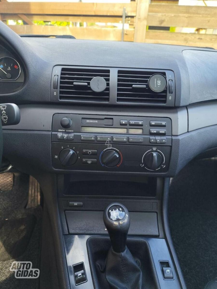 Melns BMW 320 2002 Pakruojis, ar dzinēja tilpumu 2.00 L un nobraukumu 295 tūkst. km par 2000 €, foto 6 vietnē AUTOMOTO.COM.LV