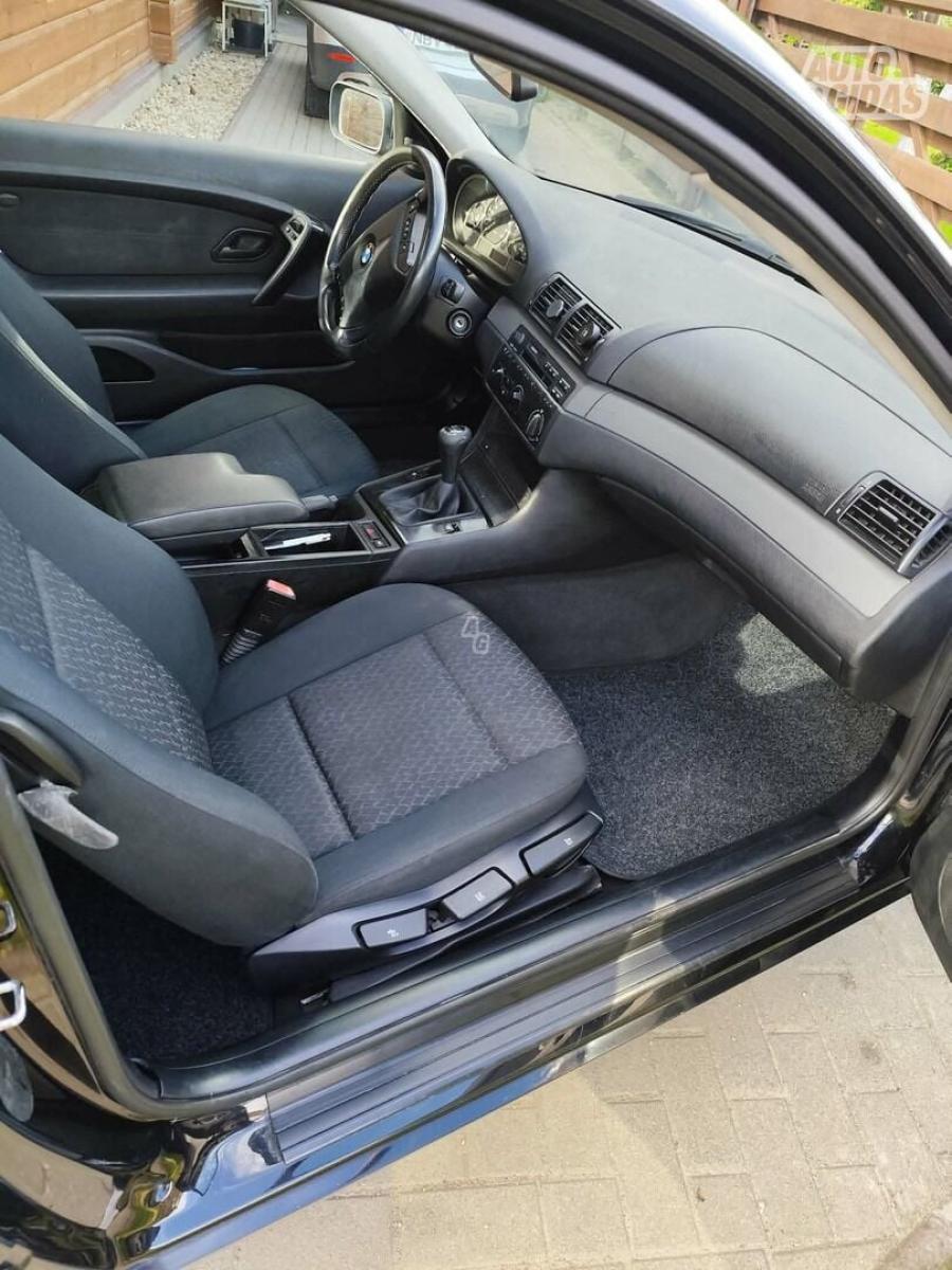 Melns BMW 320 2002 Pakruojis, ar dzinēja tilpumu 2.00 L un nobraukumu 295 tūkst. km par 2000 €, foto 10 vietnē AUTOMOTO.COM.LV