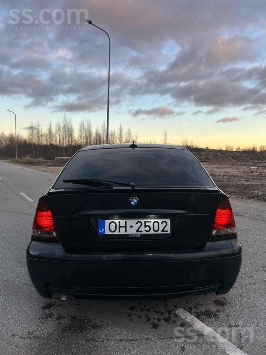 Melns BMW 320 2003 Tukums, ar dzinēja tilpumu 2.00 L un nobraukumu 385 tūkst. km par 2480 €, foto 3 vietnē AUTOMOTO.COM.LV