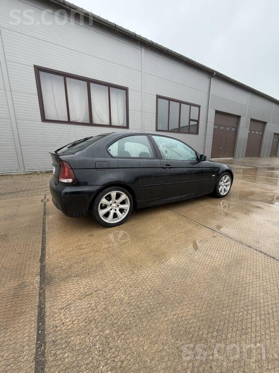 Melns BMW 320 2003 Rīga, ar dzinēja tilpumu 2.00 L un nobraukumu 359 tūkst. km par 1900 €, foto 3 vietnē AUTOMOTO.COM.LV