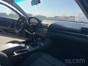 Melns BMW 320 2003 Tukums, ar dzinēja tilpumu 2.00 L un nobraukumu 318 tūkst. km par 1950 €, foto 8 vietnē AUTOMOTO.COM.LV
