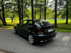 Melns BMW 320 2004 Liepāja, ar dzinēja tilpumu 2.00 L un nobraukumu 358 tūkst. km par 2200 €, foto 2 vietnē AUTOMOTO.COM.LV