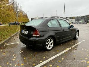 Black BMW 320 2004 in Riga, with an engine capacity of 2.00 L and mileage of 292 thousand km for 2000 €, photo 4 on AUTOMOTO.COM.LV