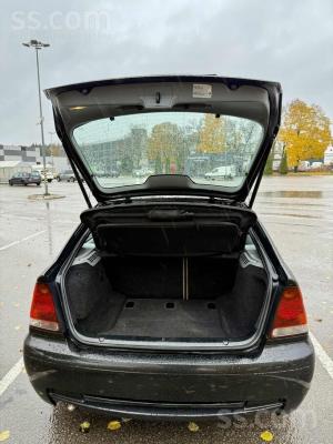Black BMW 320 2004 in Riga, with an engine capacity of 2.00 L and mileage of 292 thousand km for 2000 €, photo 6 on AUTOMOTO.COM.LV