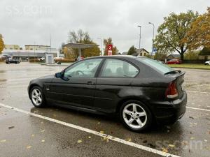 Black BMW 320 2004 in Riga, with an engine capacity of 2.00 L and mileage of 292 thousand km for 2000 €, photo 7 on AUTOMOTO.COM.LV
