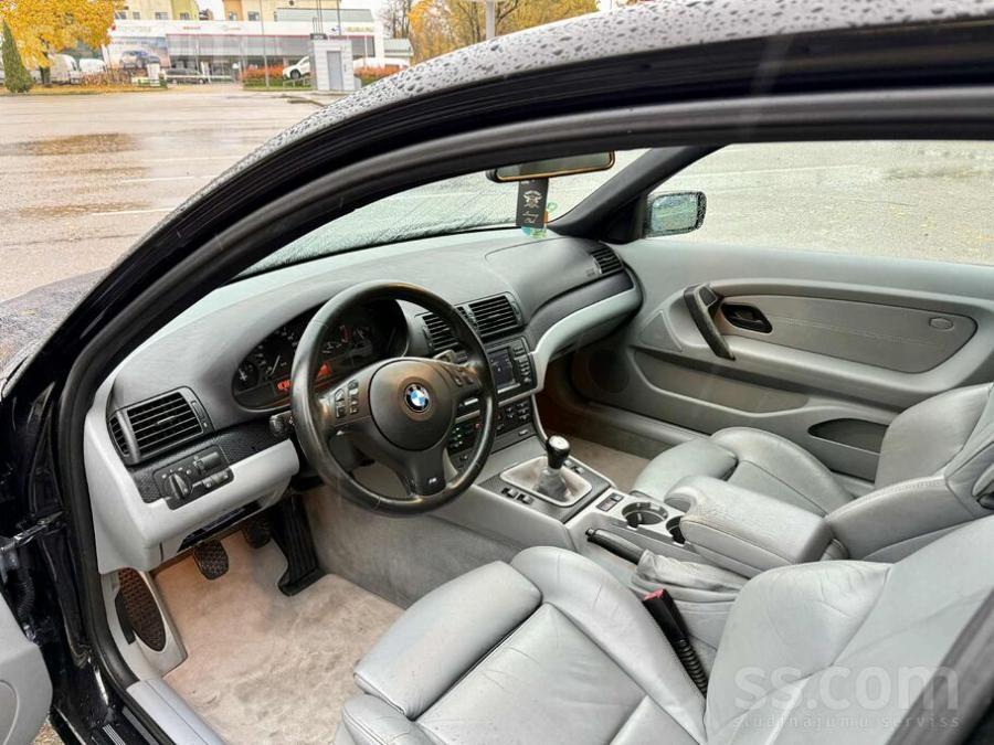 Black BMW 320 2004 in Riga, with an engine capacity of 2.00 L and mileage of 292 thousand km for 2000 €, photo 10 on AUTOMOTO.COM.LV