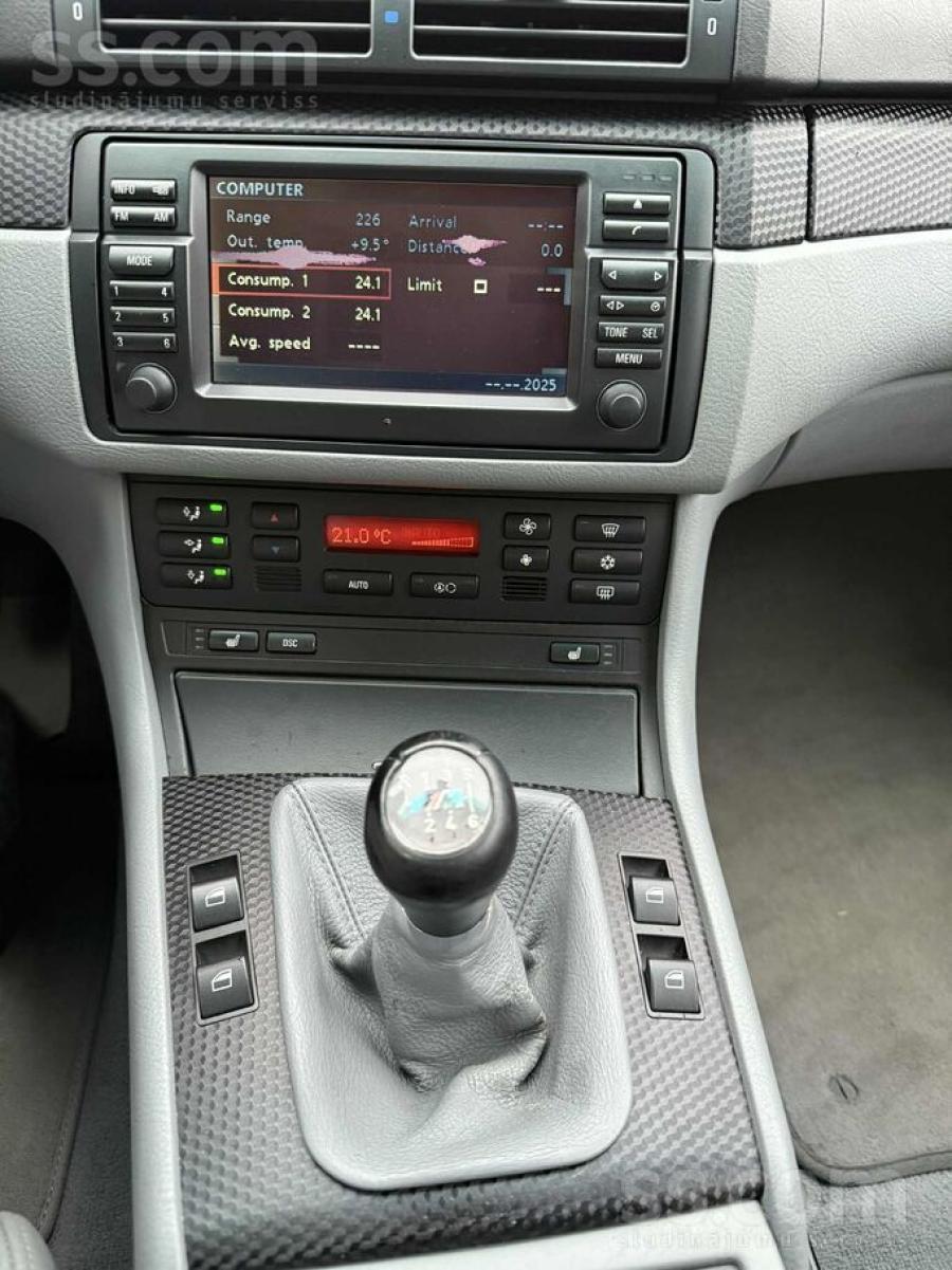 Black BMW 320 2004 in Riga, with an engine capacity of 2.00 L and mileage of 292 thousand km for 2000 €, photo 11 on AUTOMOTO.COM.LV