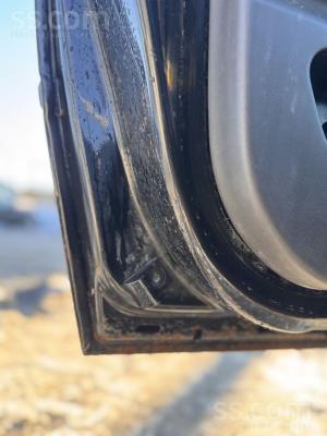 Black BMW 320 2004 in Riga, with an engine capacity of 2.00 L and mileage of 378 thousand km for 2195 €, photo 5 on AUTOMOTO.COM.LV