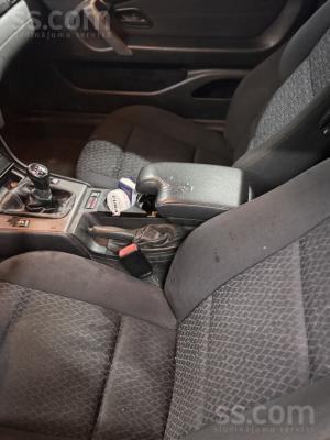 Black BMW 320 2004 in Riga, with an engine capacity of 2.00 L and mileage of 378 thousand km for 2195 €, photo 9 on AUTOMOTO.COM.LV