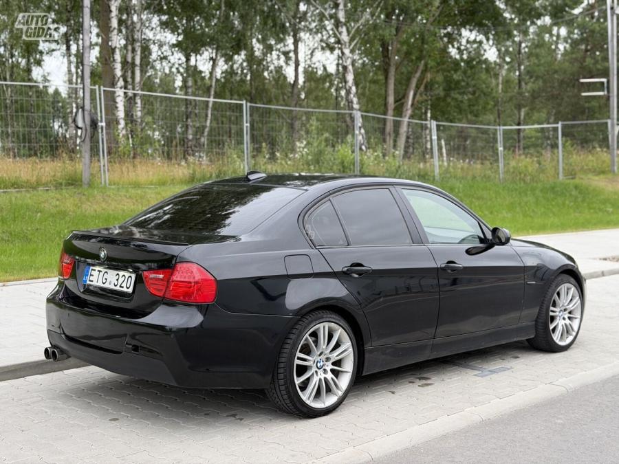 Melns BMW 320 2005 Viļņa, ar dzinēja tilpumu 2.00 L un nobraukumu 420 tūkst. km par 3450 €, foto 17 vietnē AUTOMOTO.COM.LV