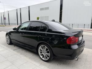Melns BMW 320 2005 Viļņa, ar dzinēja tilpumu 2.00 L un nobraukumu 420 tūkst. km par 3450 €, foto 23 vietnē AUTOMOTO.COM.LV