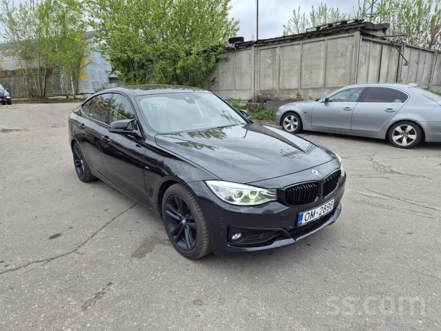 Black BMW 320 2013 in Riga, with an engine capacity of 2.00 L and mileage of 306 thousand km for 9490 €, photo 3 on AUTOMOTO.COM.LV