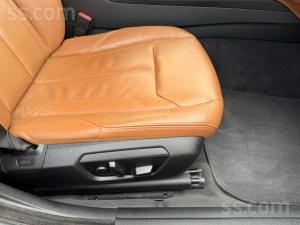 Black BMW 320 2013 in Jelgava, with an engine capacity of 2.00 L and mileage of 305 thousand km for 10800 €, photo 11 on AUTOMOTO.COM.LV