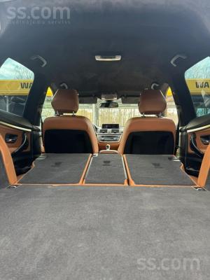 Black BMW 320 2013 in Jelgava, with an engine capacity of 2.00 L and mileage of 305 thousand km for 10800 €, photo 13 on AUTOMOTO.COM.LV