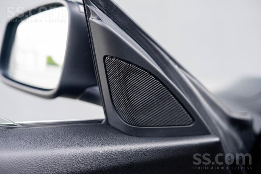 Black BMW 320 2013 in Riga, with an engine capacity of 2.00 L and mileage of 235 thousand km for 11990 €, photo 29 on AUTOMOTO.COM.LV