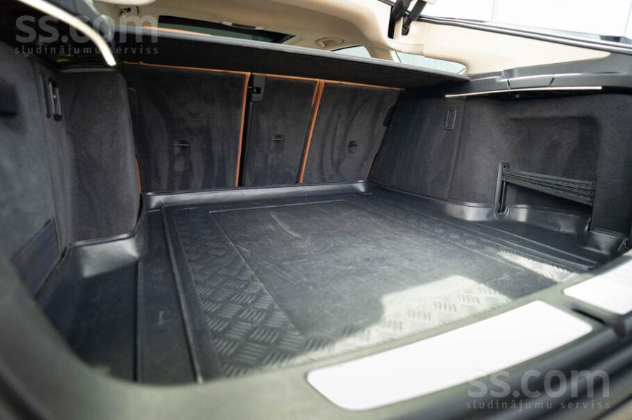 Black BMW 320 2013 in Riga, with an engine capacity of 2.00 L and mileage of 235 thousand km for 11990 €, photo 34 on AUTOMOTO.COM.LV