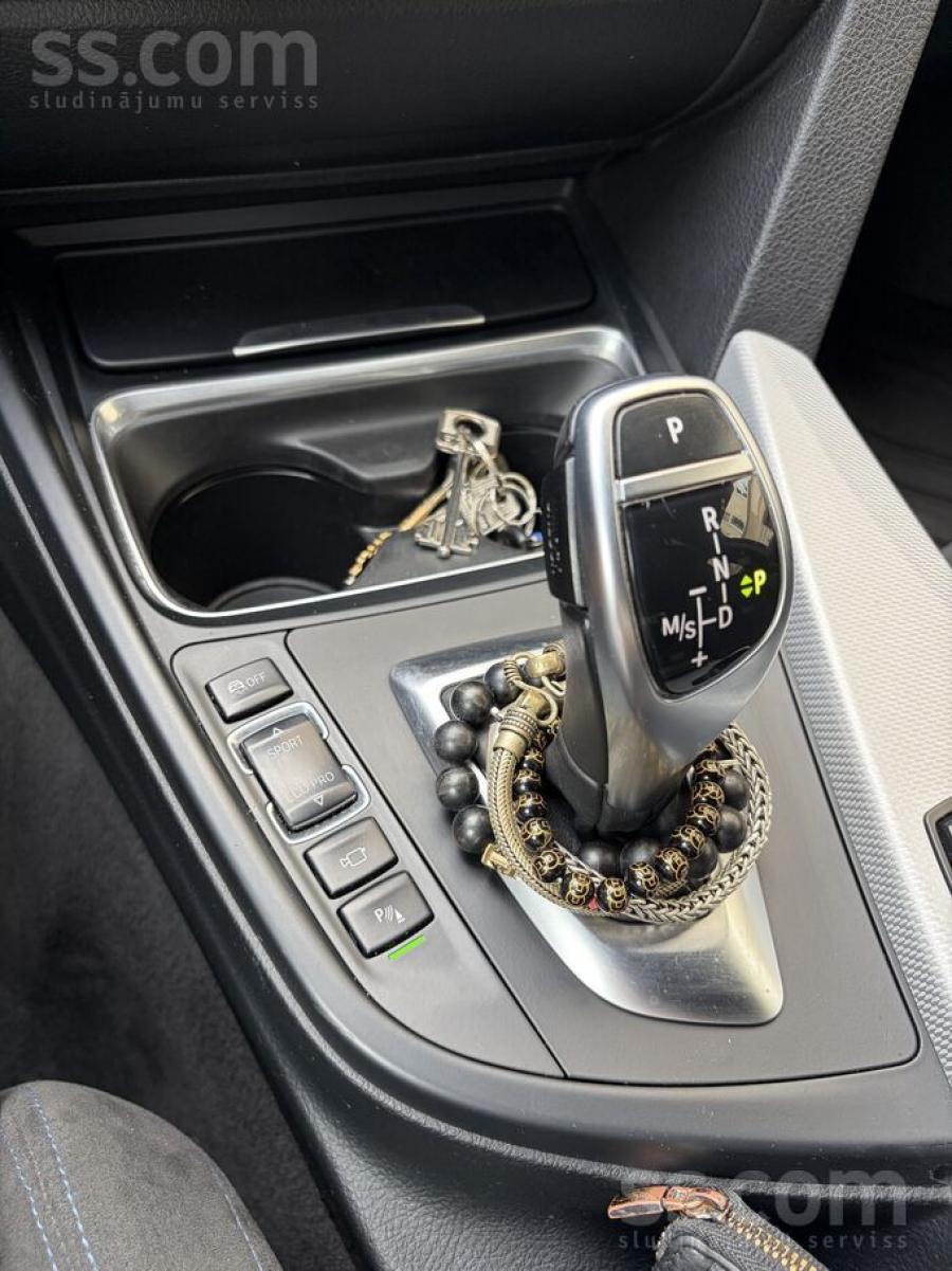 Melns BMW 320 2014 Rīga, ar dzinēja tilpumu 2.00 L un nobraukumu 346 tūkst. km par 14550 €, foto 19 vietnē AUTOMOTO.COM.LV