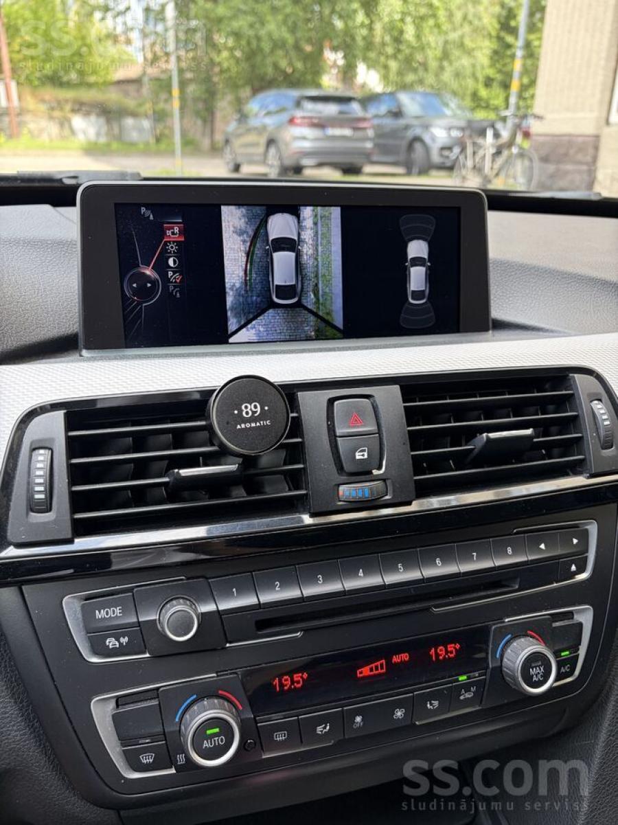 Melns BMW 320 2014 Rīga, ar dzinēja tilpumu 2.00 L un nobraukumu 346 tūkst. km par 14550 €, foto 20 vietnē AUTOMOTO.COM.LV