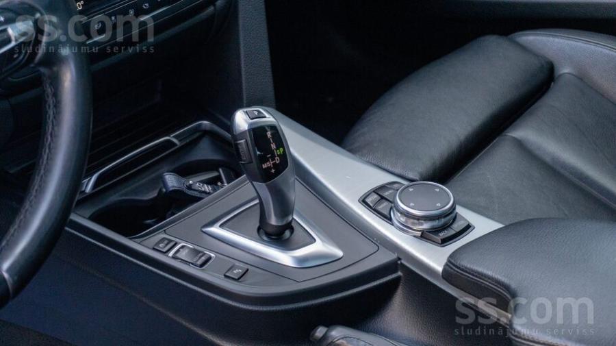 Black BMW 320 2015 in Riga, with an engine capacity of 2.00 L and mileage of 319 thousand km for 11590 €, photo 15 on AUTOMOTO.COM.LV