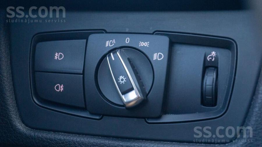 Black BMW 320 2015 in Riga, with an engine capacity of 2.00 L and mileage of 319 thousand km for 11590 €, photo 25 on AUTOMOTO.COM.LV