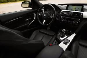 Black BMW 320 2017 in Jelgava, with an engine capacity of 2.00 L and mileage of 250 thousand km for 17300 €, photo 9 on AUTOMOTO.COM.LV