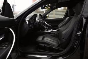 Black BMW 320 2017 in Jelgava, with an engine capacity of 2.00 L and mileage of 250 thousand km for 17300 €, photo 11 on AUTOMOTO.COM.LV
