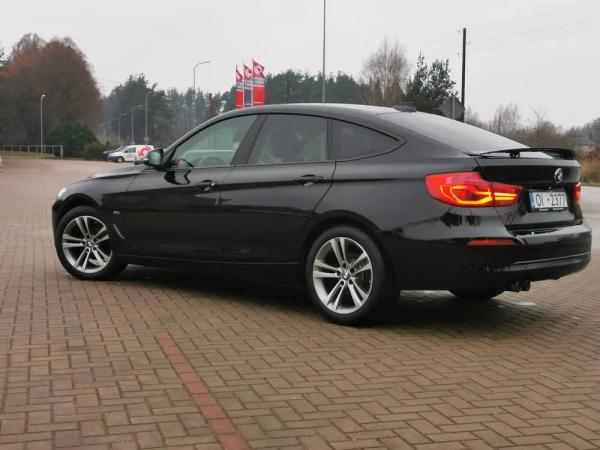 Black BMW 320 2018 in Kuldiga, with an engine capacity of 2.00 L and mileage of 222 thousand km for 14490 €, photo 4 on AUTOMOTO.COM.LV